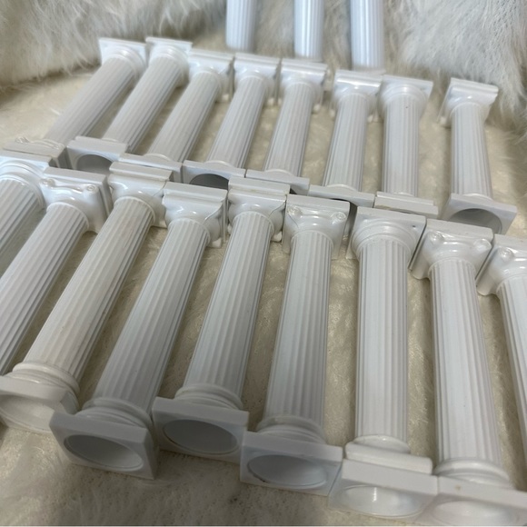 Wilton | Kitchen | Lot Of 2 Vintage Wilton Cake 5 White Columns Pillars ...